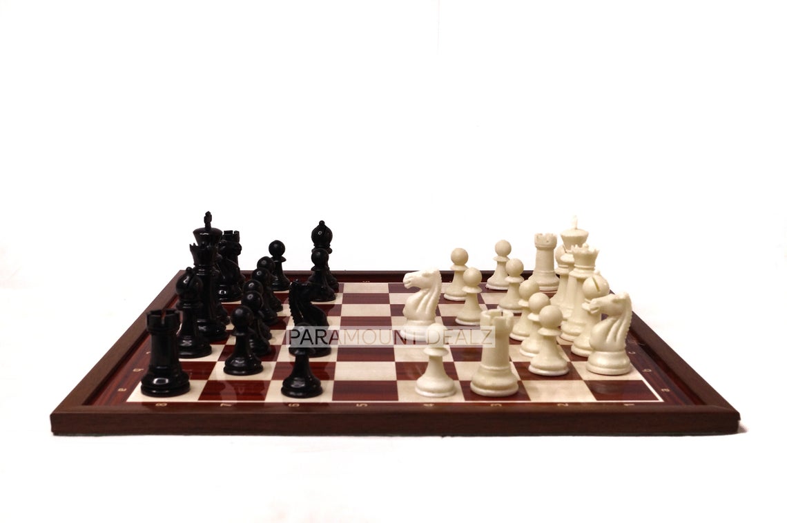 Paramount Dealz Wooden Laminated Chess Board Game Set with Chess Piece