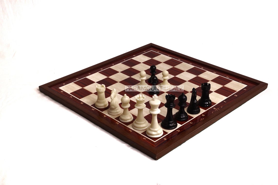 Paramount Dealz Wooden Laminated Chess Board Game Set with Chess Piece